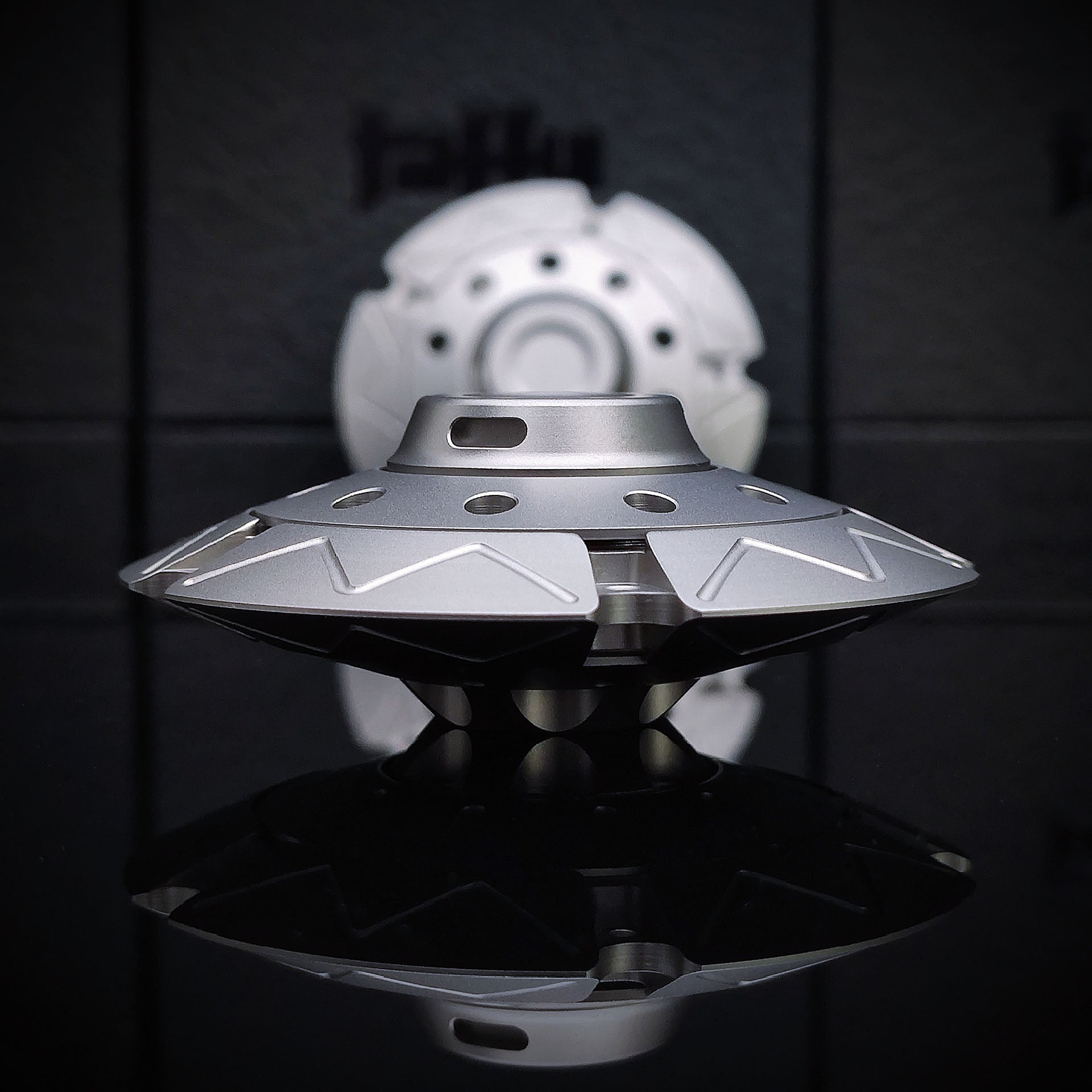 [6032] LIMITED Classic UFO-Shaped Stainless Steel Fidget Spinner ...